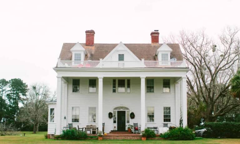 The Notebook House - An Icon of Cinema Romance - Lifestyle Fortress