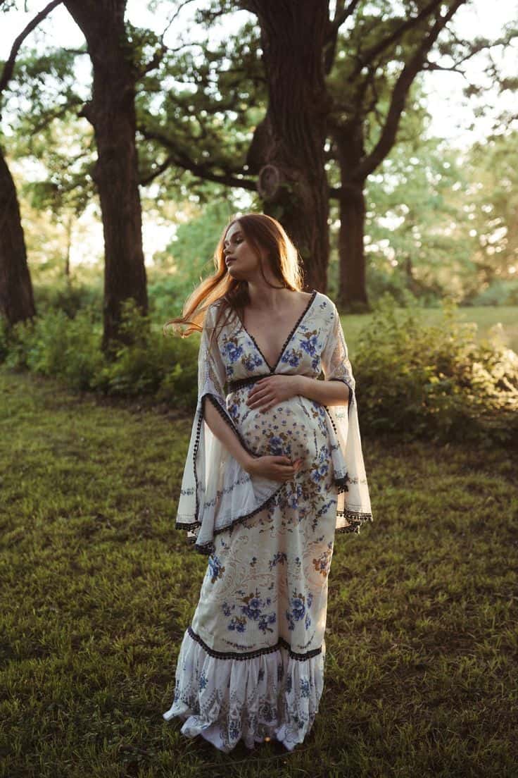 A Flowy Maternity Dress for Every Occasion - Lifestyle Fortress