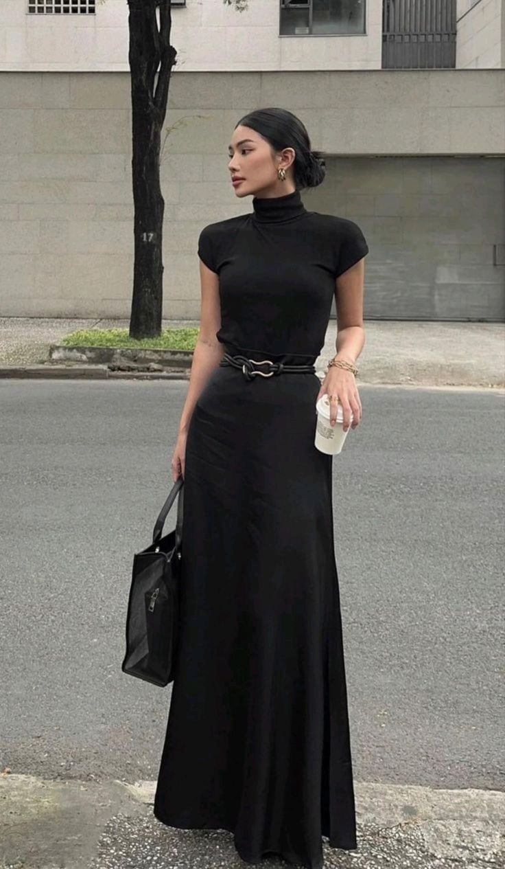 5 Best Gothic Skirt Outfits to Try - Lifestyle Fortress