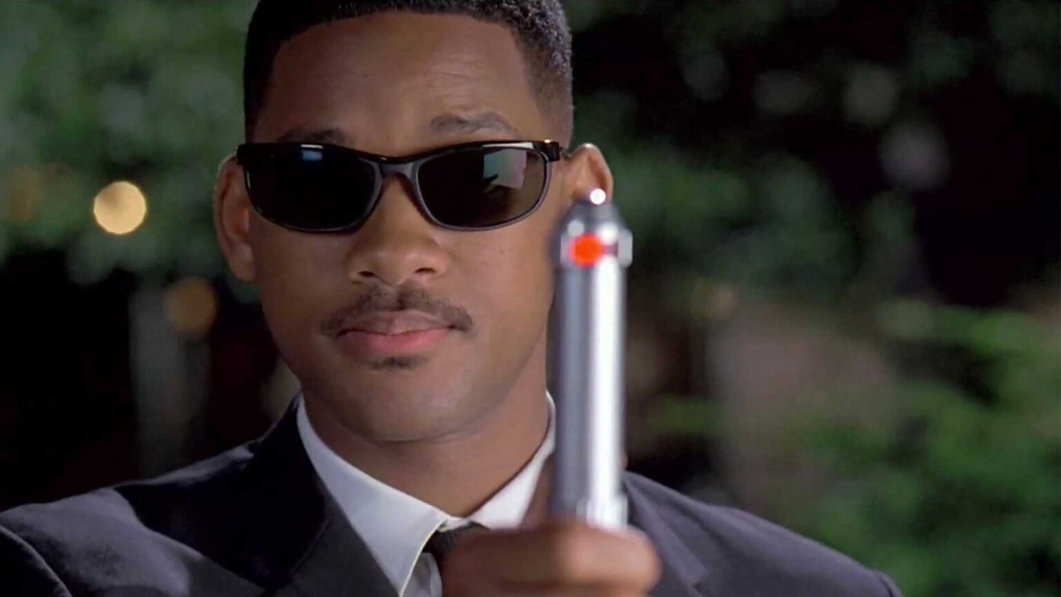 10 Huge Action Stars Who Dominated Hollywood in the ’90s - Lifestyle ...