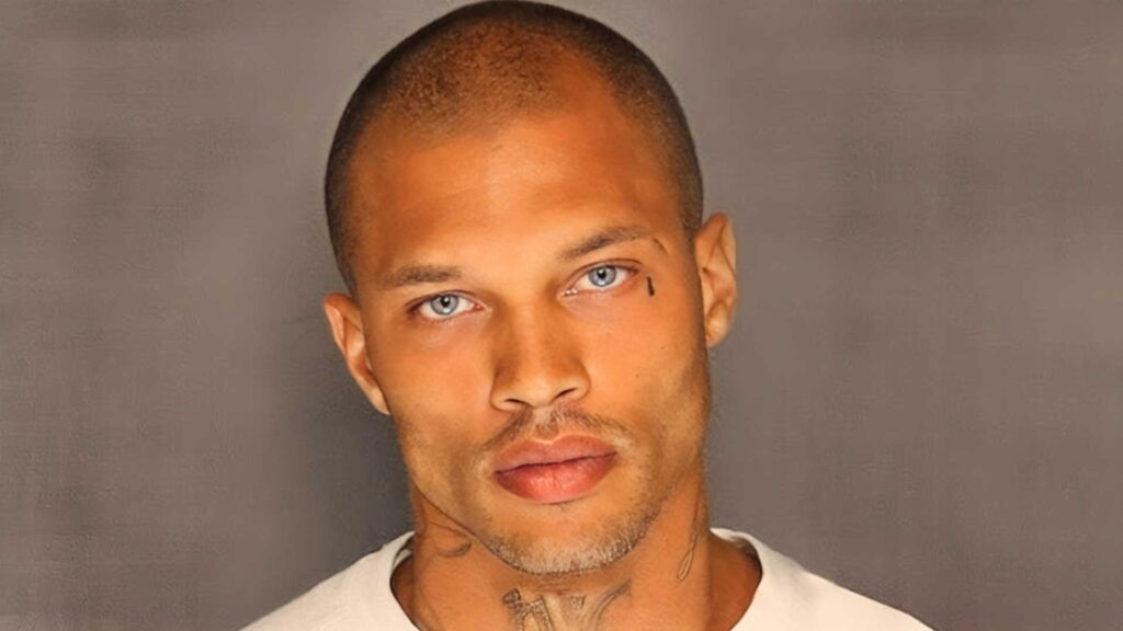 10 Mugshots That Made Criminals Super Famous - Lifestyle Fortress